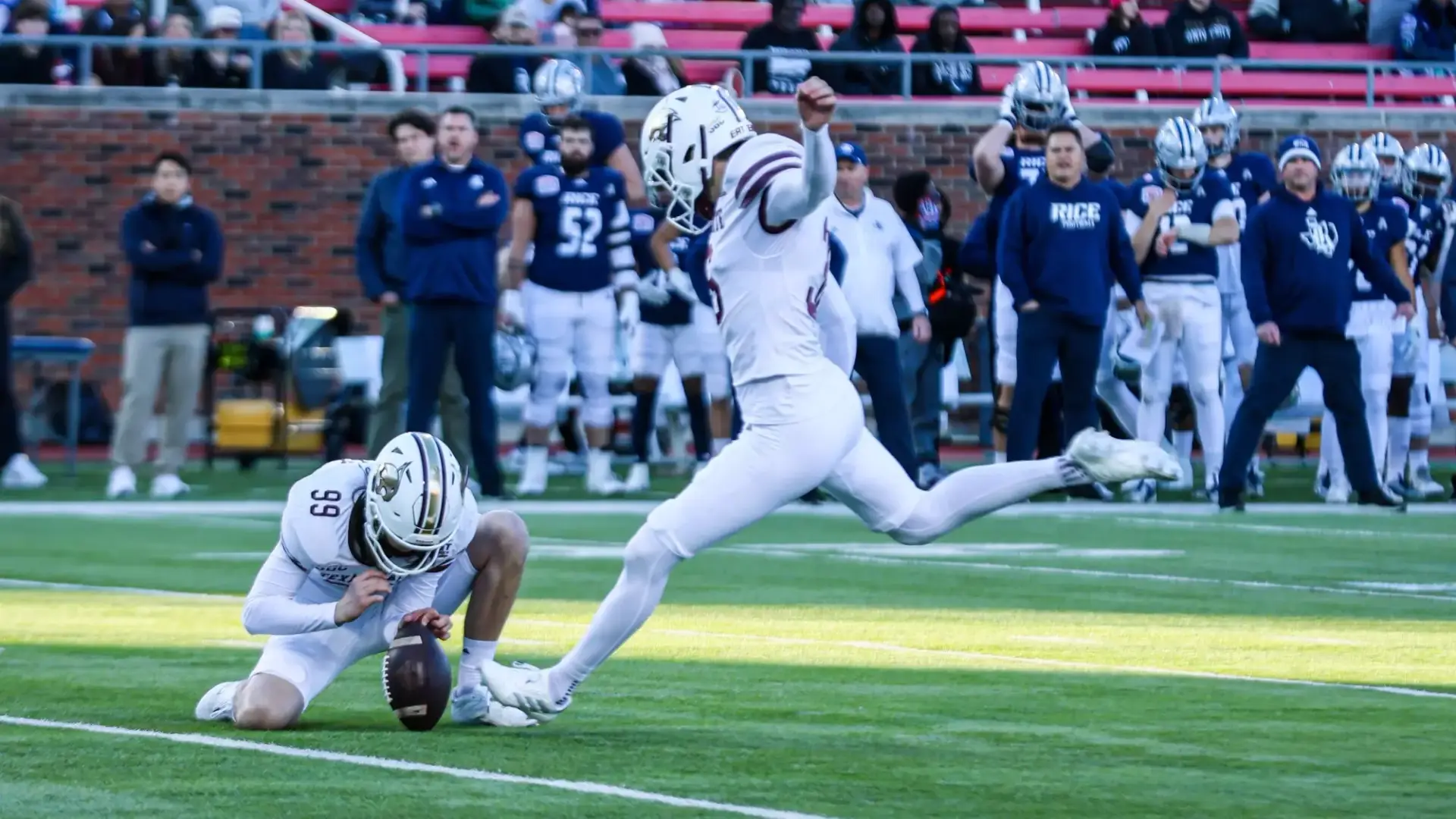 Longhorn's Shipley Named to Lou Groza Award Watch List, Aims to be ...